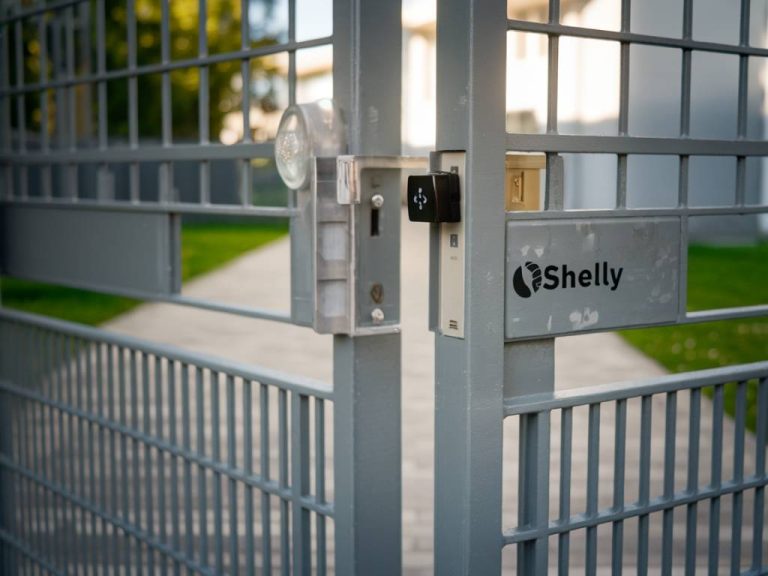Transformer un portail coulissant en équipement connecté avec Shelly